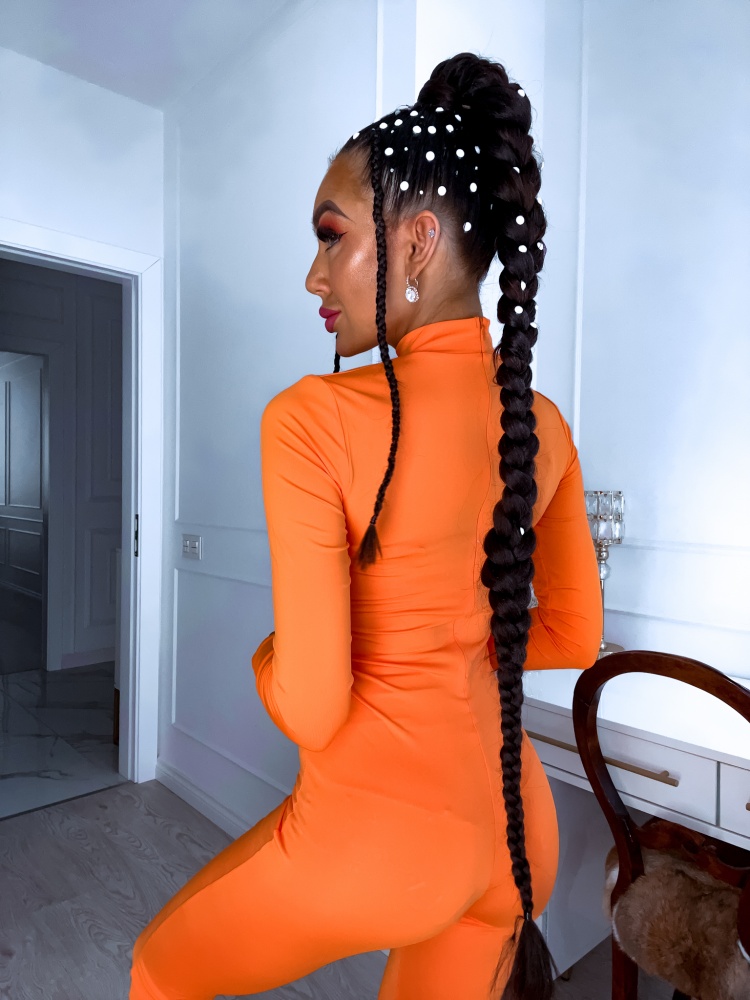 Elīna Didrihsone - MELLA.lv - matu pieaudzēšanas centrs